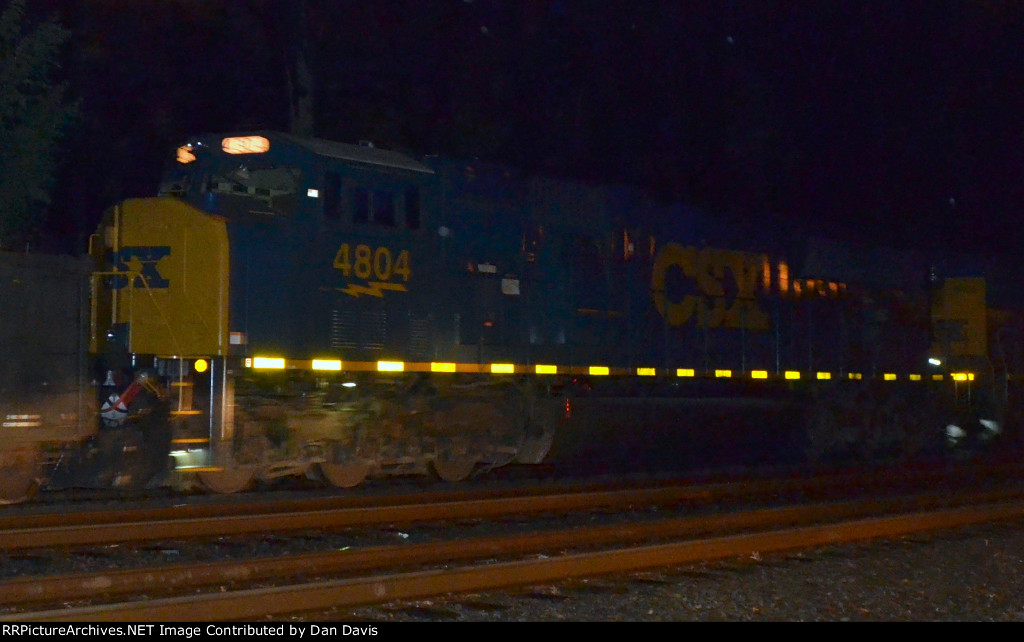 CSX SD70AC 4804 third on Q439-23